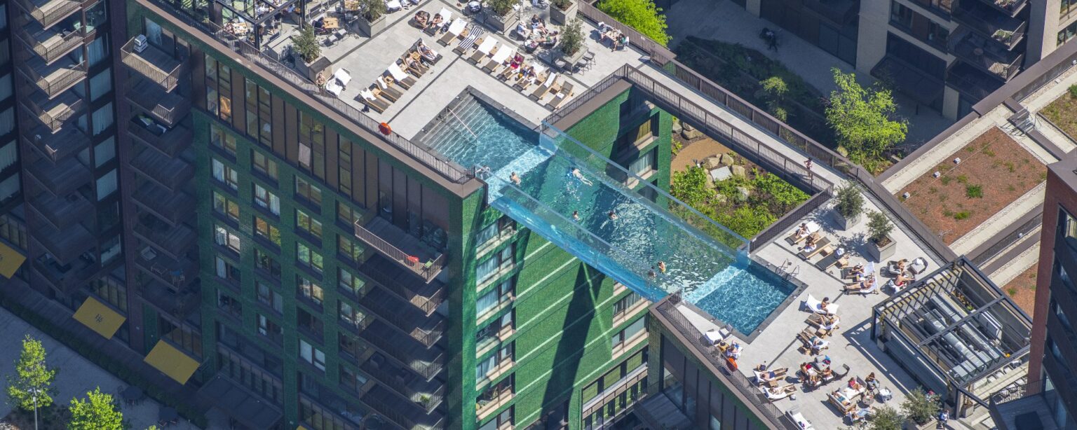 Embassy Gardens Sky Pool and Deck - Delmatic